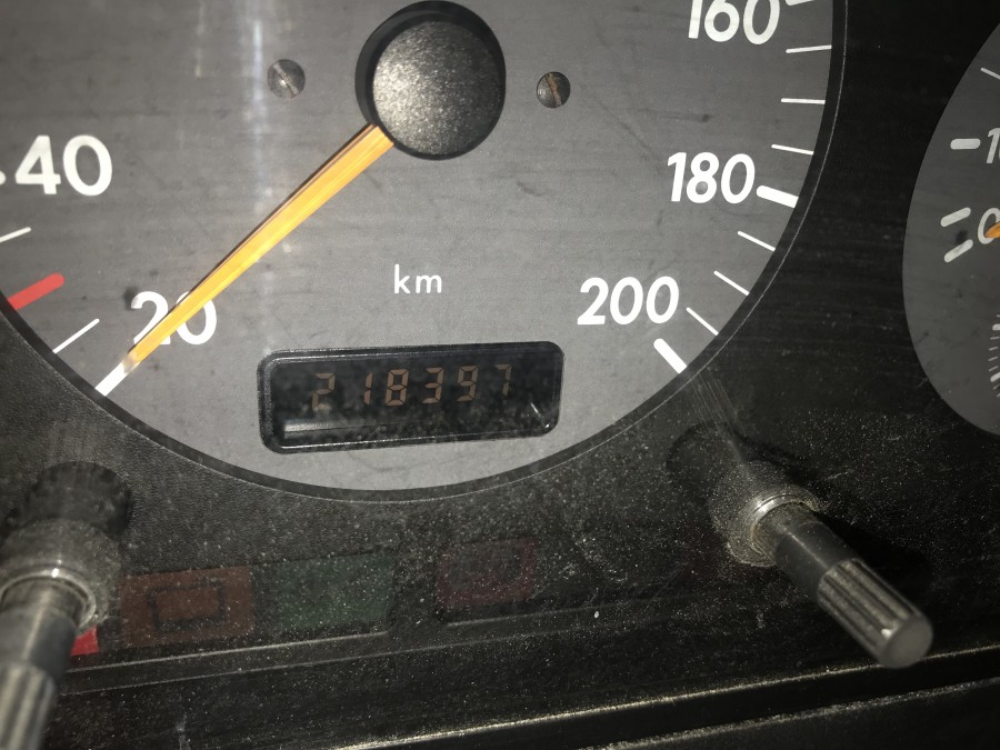 Klaravik Auktioner | VW LT 35 med HIAB 022T kran