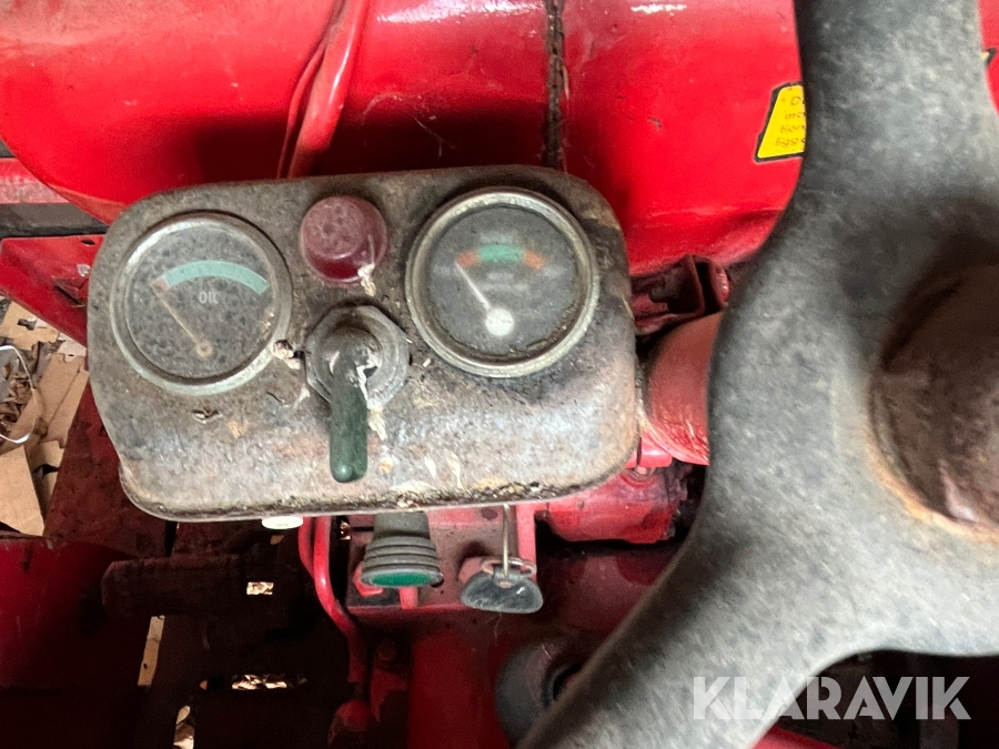 Traktor BM Volvo Boxer 350, Laholm, Klaravik auktioner