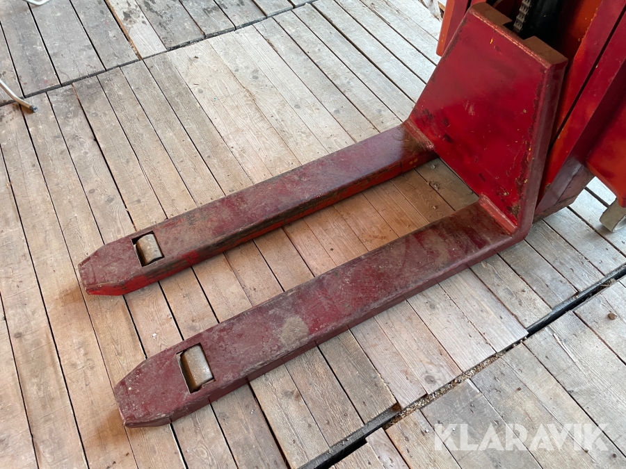 Pallyft, Grums, Klaravik auktioner