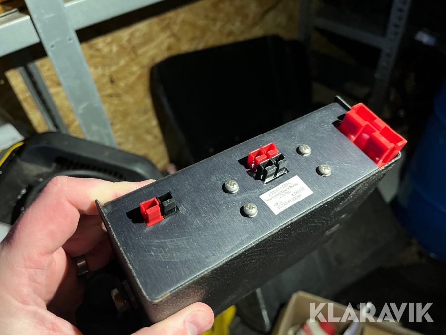 Sandspridare Snowex SP-3000, Upplands-Bro, Klaravik auktione