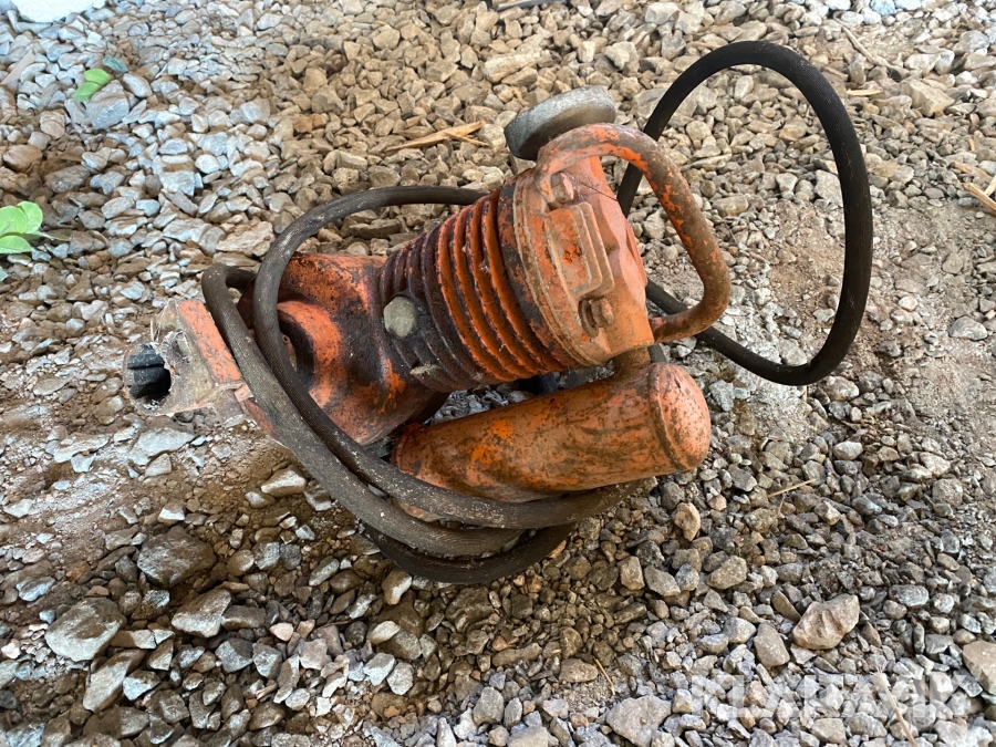 Traktor kompressor, Västerås, Klaravik auktioner