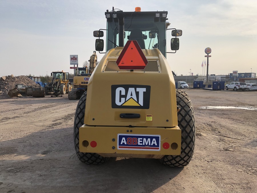 Vält Caterpillar CS66B