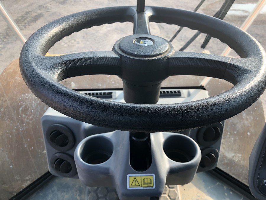 Vält Caterpillar CS66B