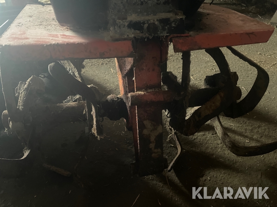 Klaravik Auktioner | Jordfräs Crescent 505