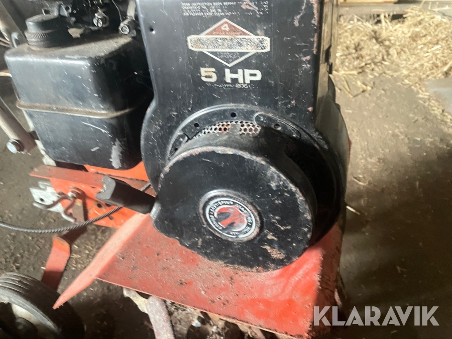 Klaravik Auktioner | Jordfräs Crescent 505