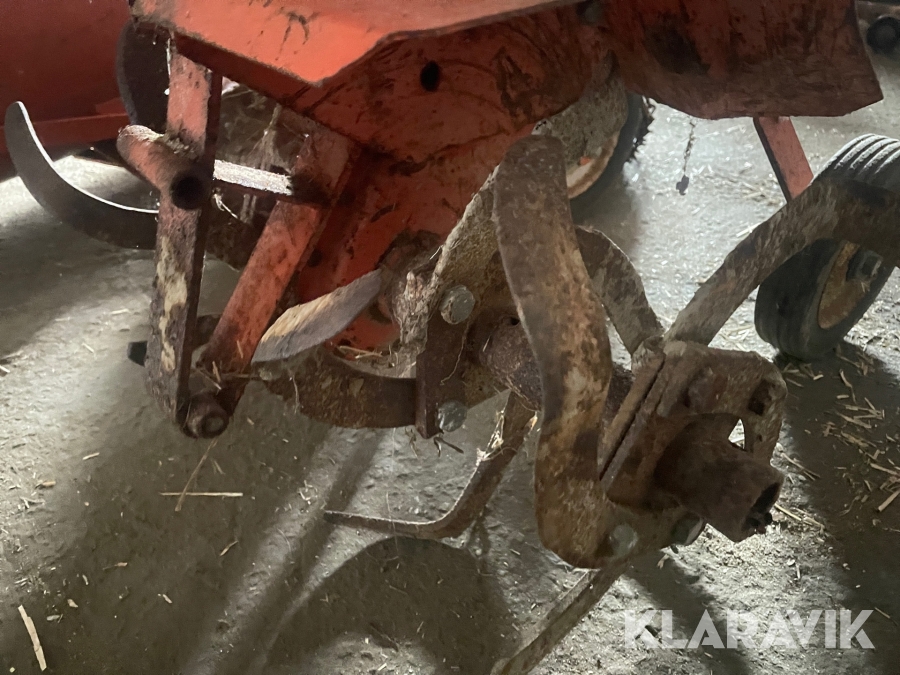 Klaravik Auktioner | Jordfräs Crescent 505