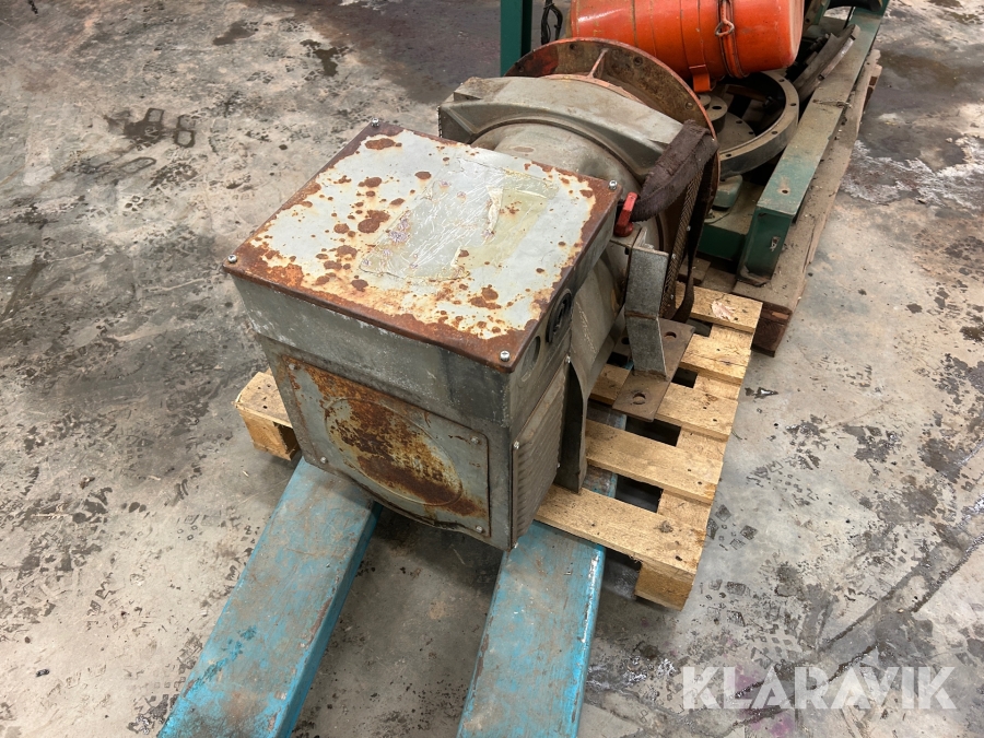 Motor med generator Valmet / Sisu 320 DSMG, Heby, Klaravik