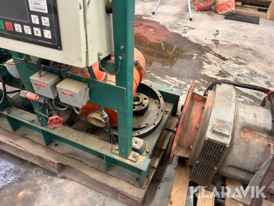 Motor med generator Valmet / Sisu 320 DSMG, Heby, Klaravik