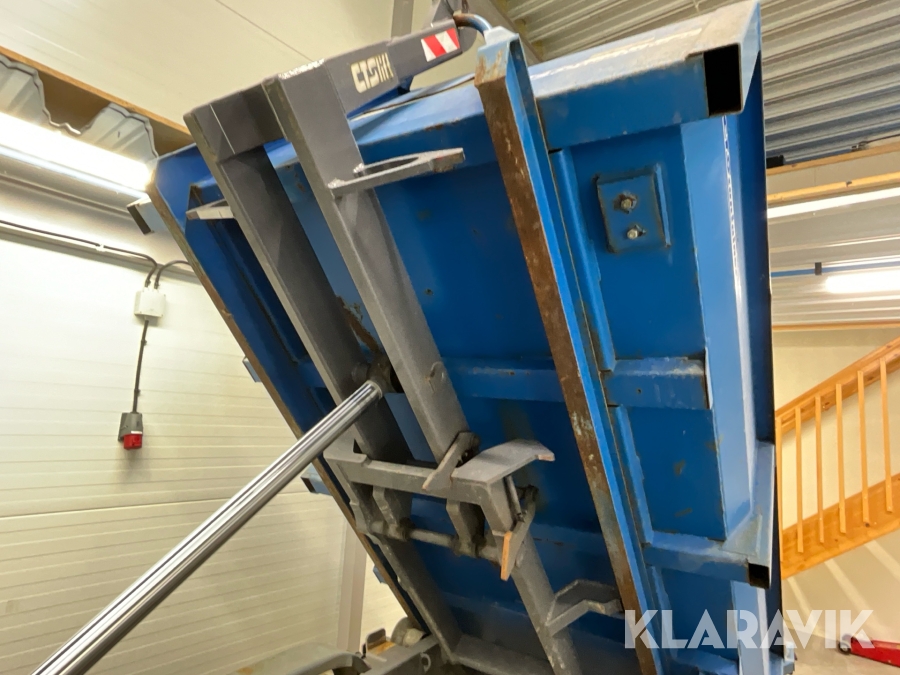 Personbilssläp lastväxlare Vezeko, Strängnäs, Klaravik aukti