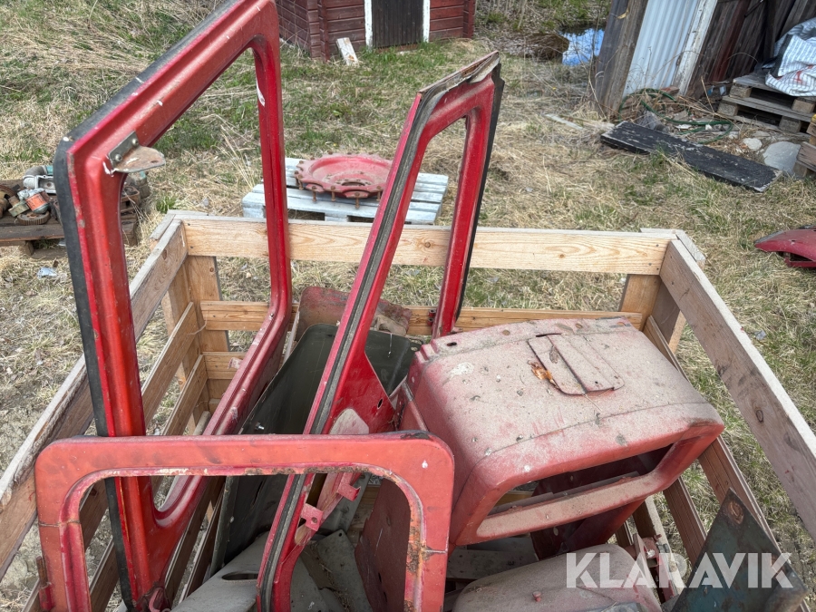 Diverse tillbehör till veterantraktor, Skellefteå, Klaravik