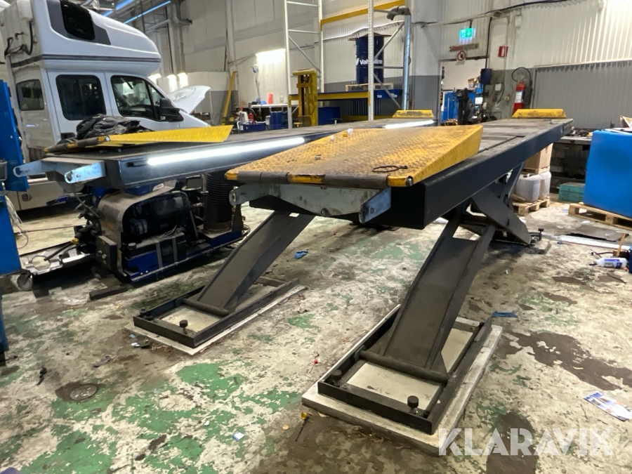 Fordonslyft Saturnus 40R, Eskilstuna, Klaravik auktioner