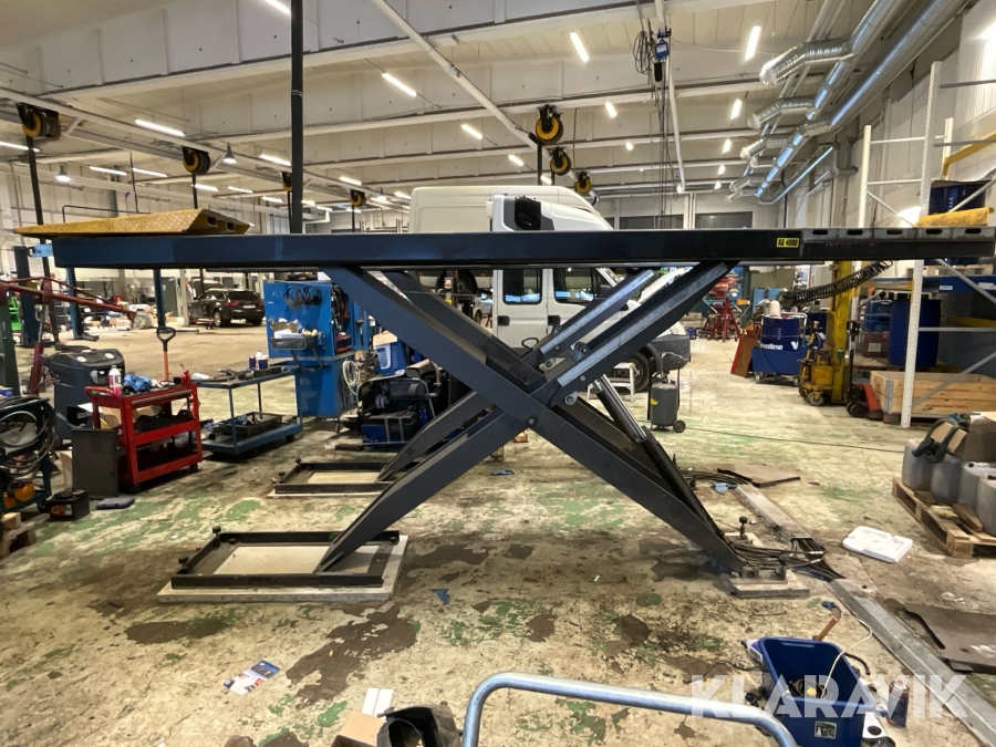 Fordonslyft Saturnus 40R, Eskilstuna, Klaravik auktioner