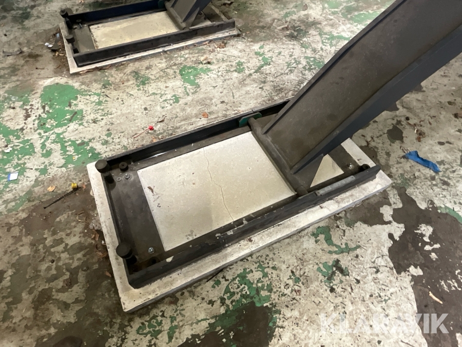 Fordonslyft Saturnus 40R, Eskilstuna, Klaravik auktioner