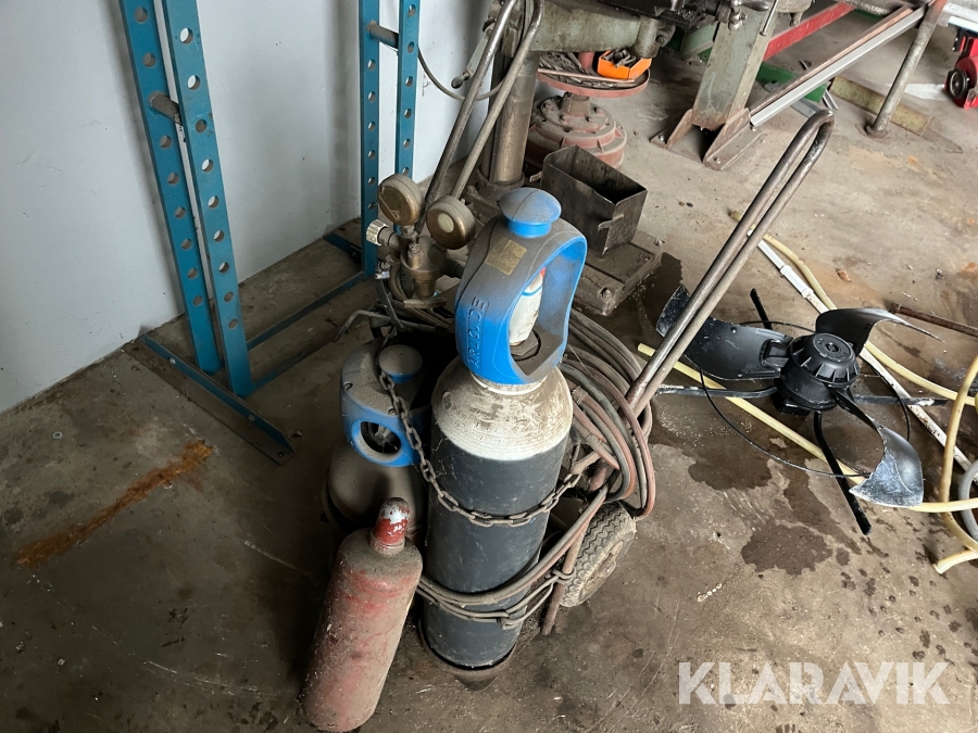 Gassvets, Halmstad, Klaravik auktioner