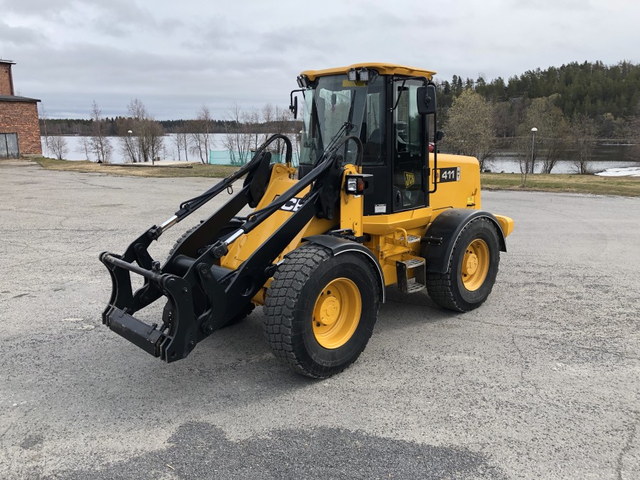 HJullastare JCB 411HT