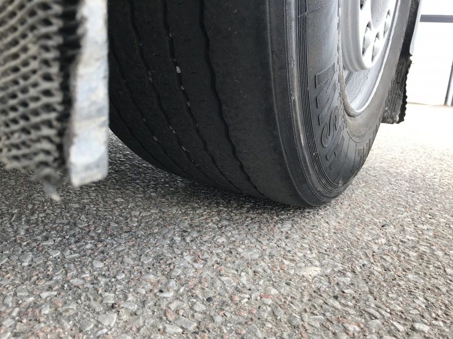 Betongbil Volvo FE300