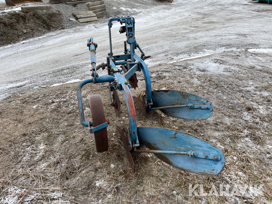 Klaravik Auktioner | Plog Överum