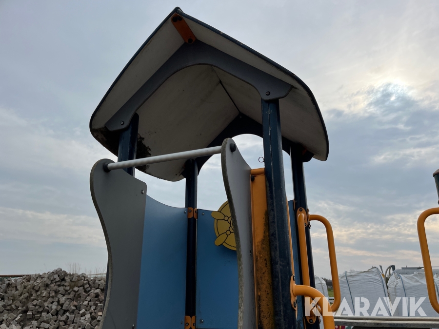 Lekutrustning med rutschkana Hags, Laholm, Klaravik auktione