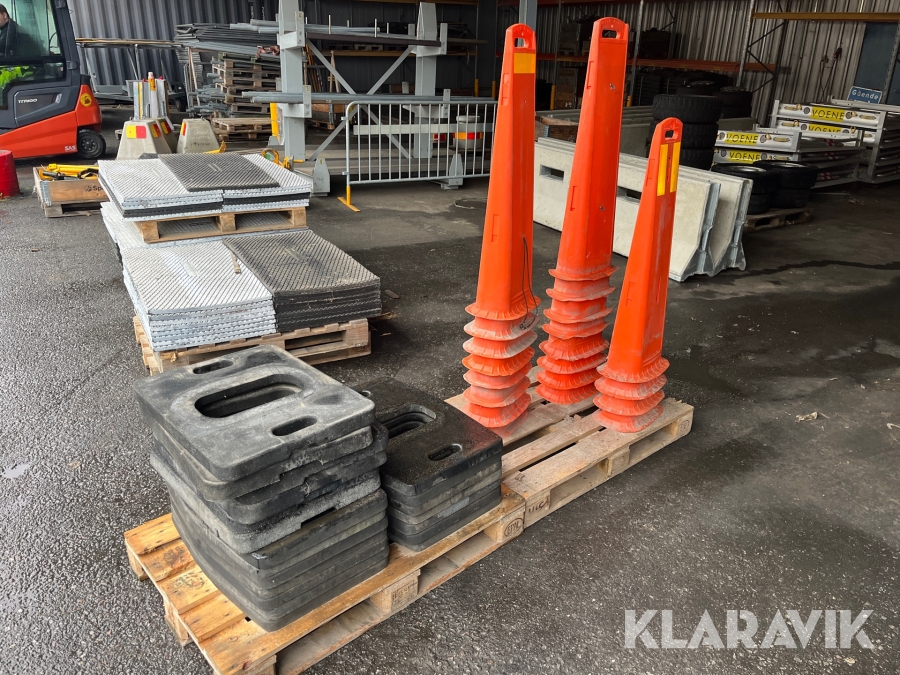 Fötter och koner, Stockholm, Klaravik auktioner