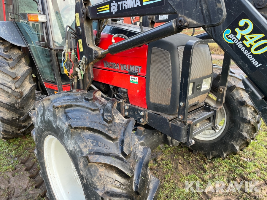 Traktor Valmet 800, Avesta, Klaravik auktioner