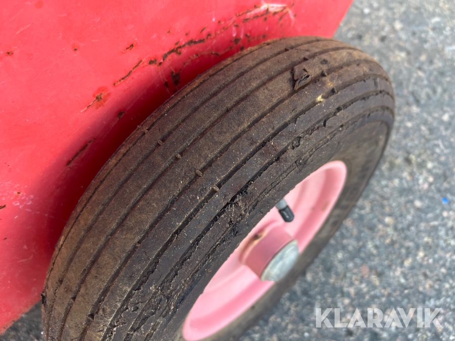 Fodervagn Starke Arvid 400L/750KG, Svalöv, Klaravik auktione