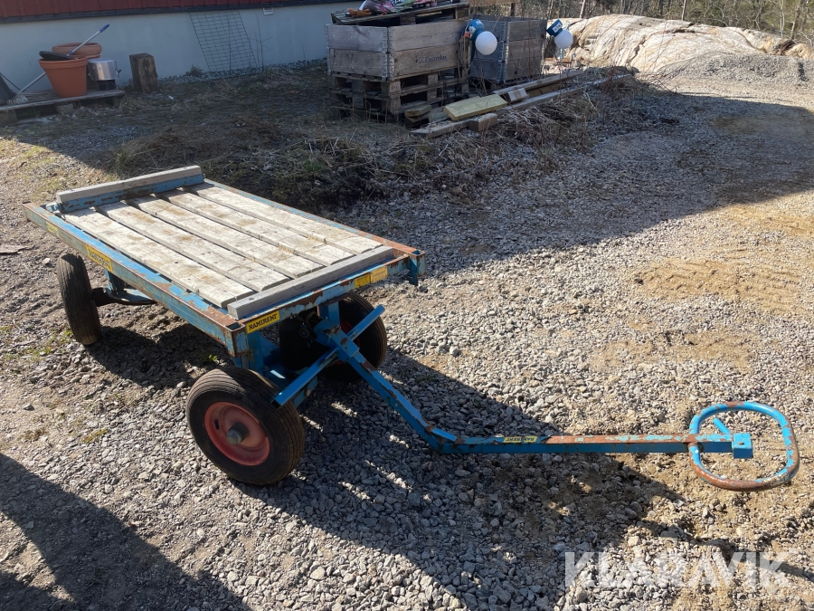 Klaravik Auktioner | Pump vagn