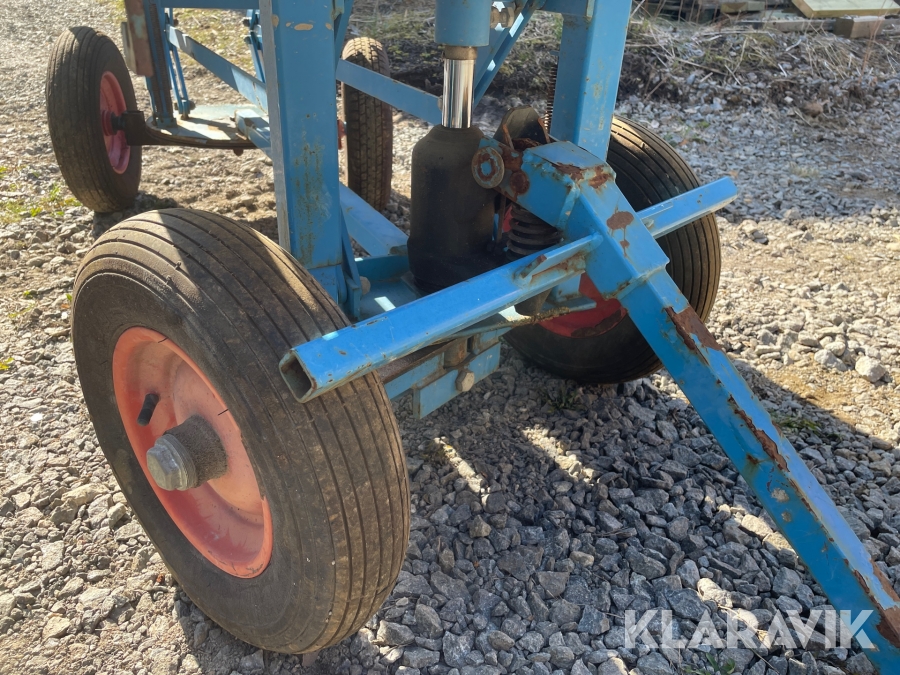 Klaravik Auktioner | Pump vagn