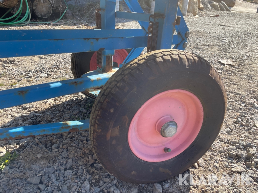 Klaravik Auktioner | Pump vagn