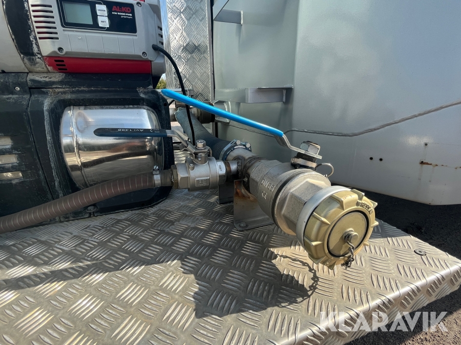 Lastväxlarflak med tank & TMA skydd Hakarp Equipment 12m3, G