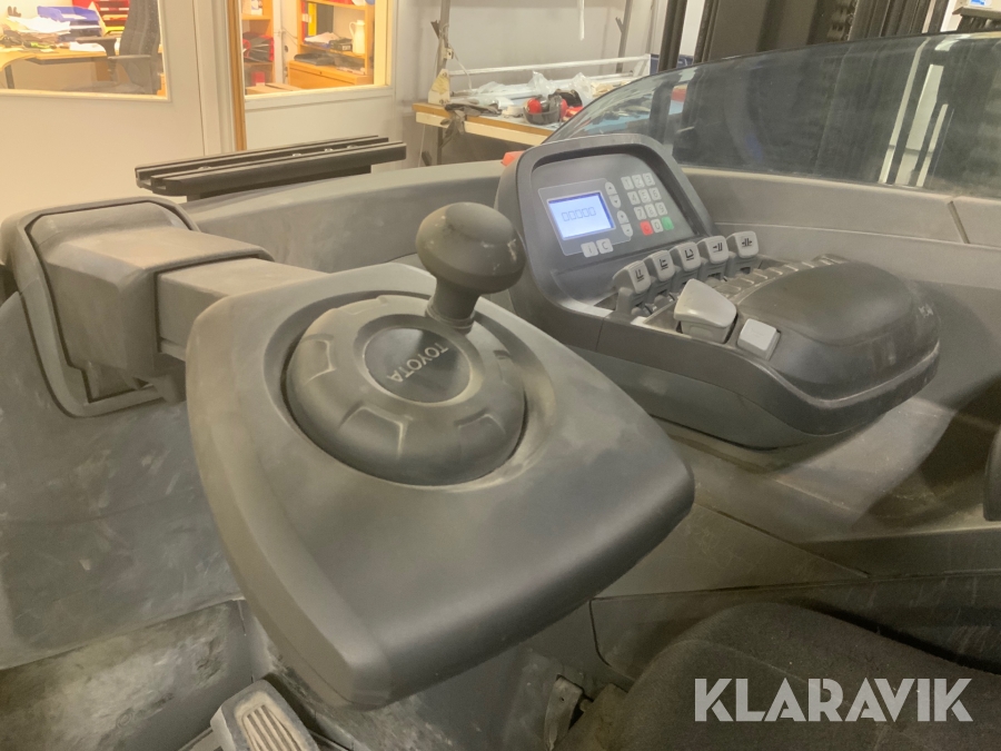 Truck BT Toyota RRE250H BT reflex