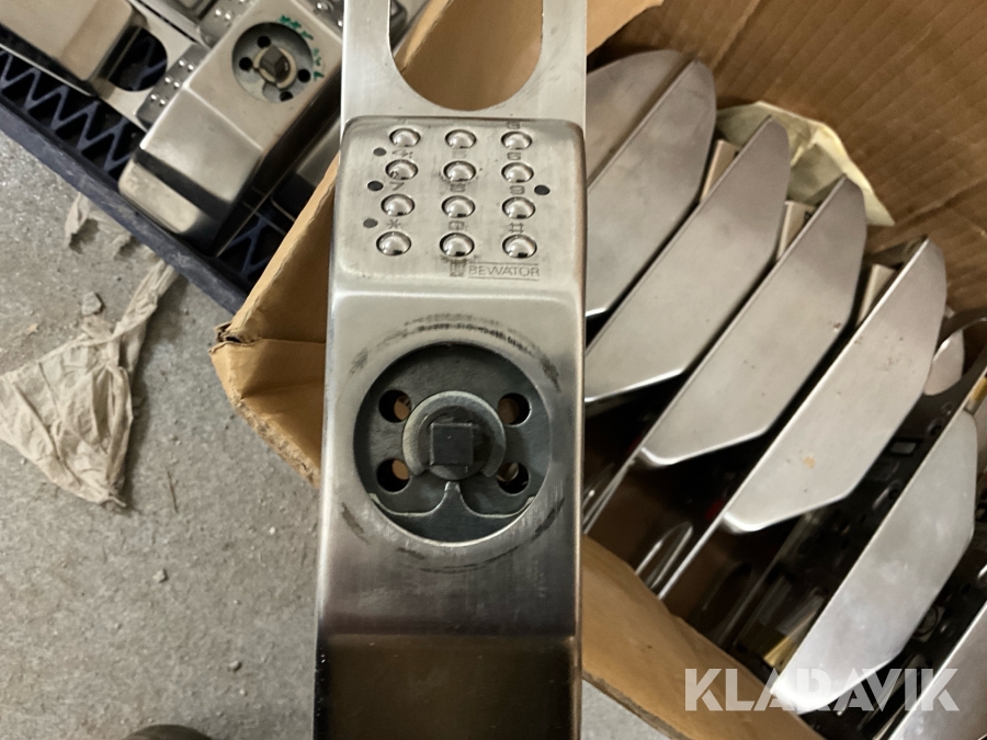 Kodlås Bewator 25/400, Södertälje, Klaravik auktioner
