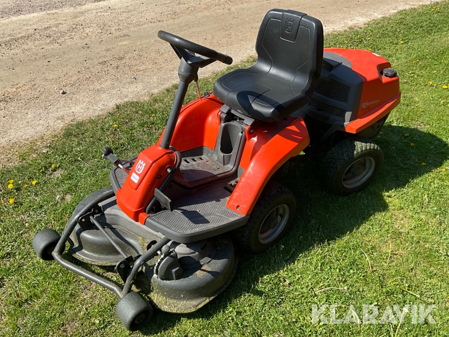Åkgräsklippare Husqvarna R111B , Nyköping, Klaravik auktione