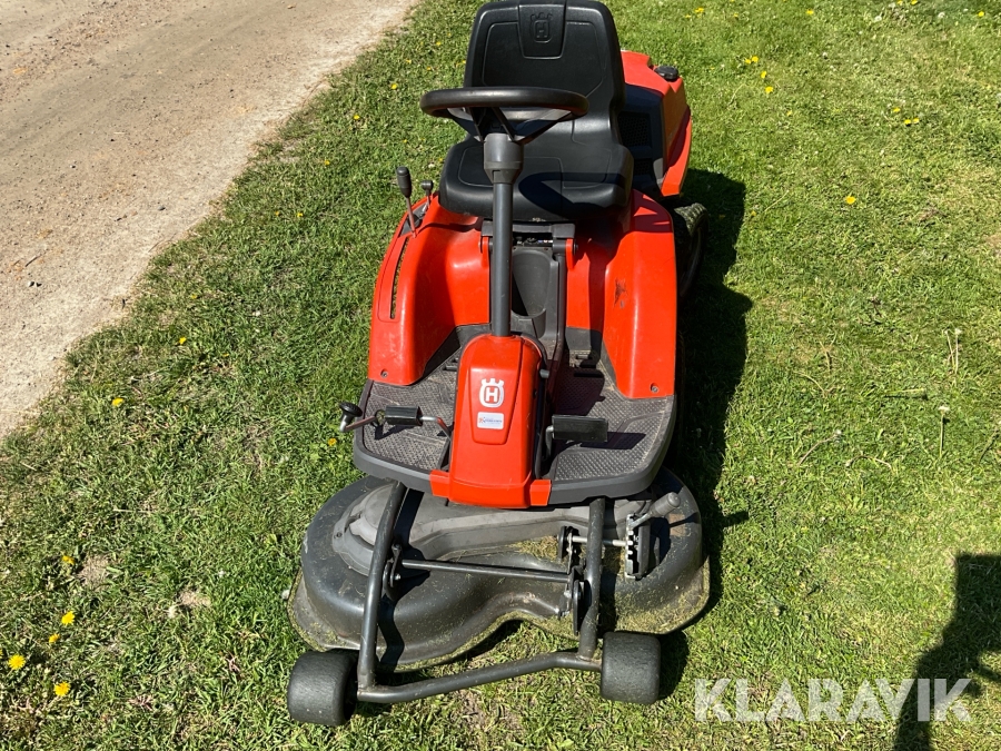 Åkgräsklippare Husqvarna R111B , Nyköping, Klaravik auktione