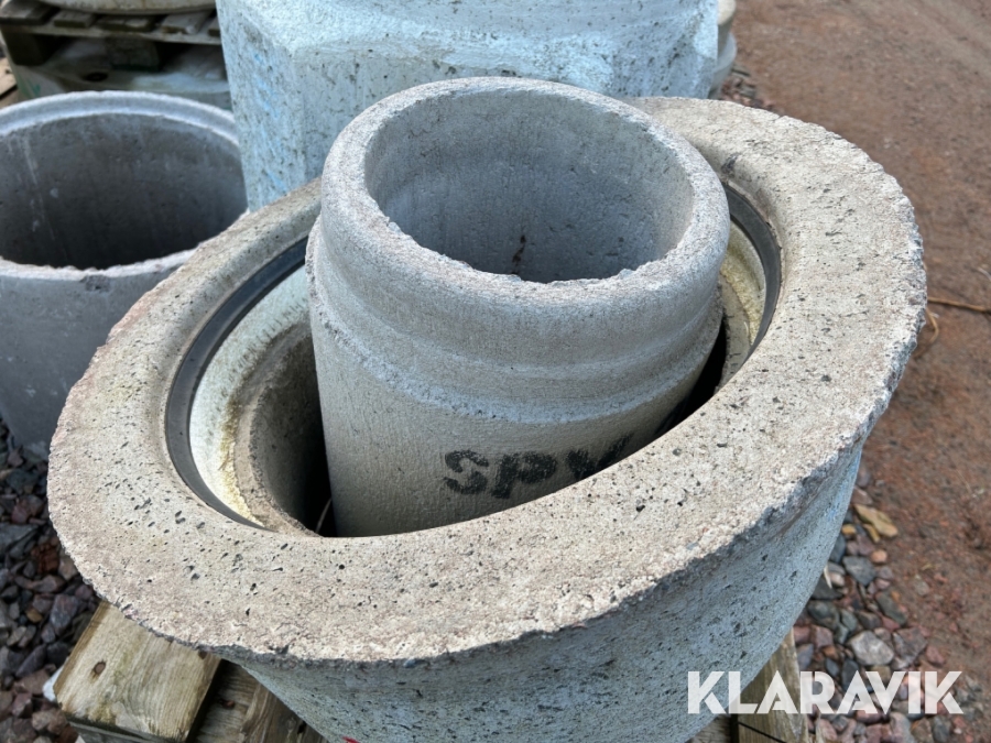 Parti med VA betong material, Ängelholm, Klaravik auktioner