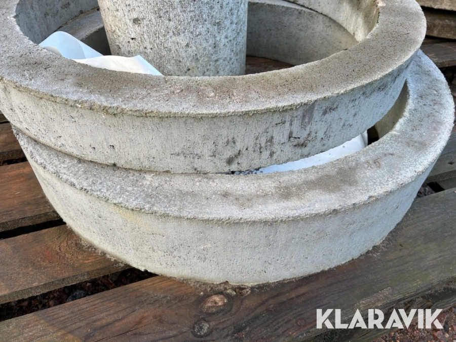 Parti med VA betong material, Ängelholm, Klaravik auktioner