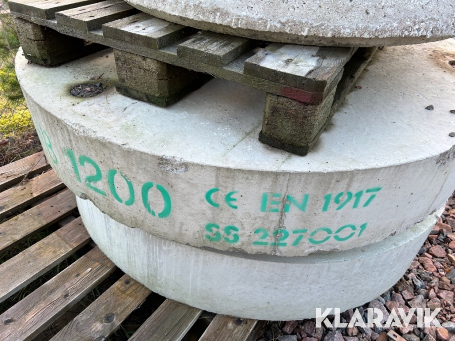 Parti med VA betong material, Ängelholm, Klaravik auktioner