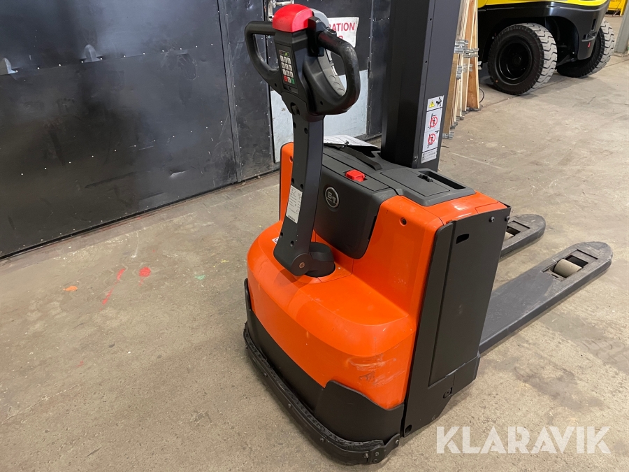 Truck Toyota SWE080L, Norrköping, Klaravik auktioner