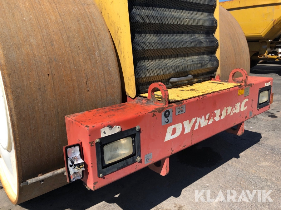 Statisk trevalsvält Dynapac CS141