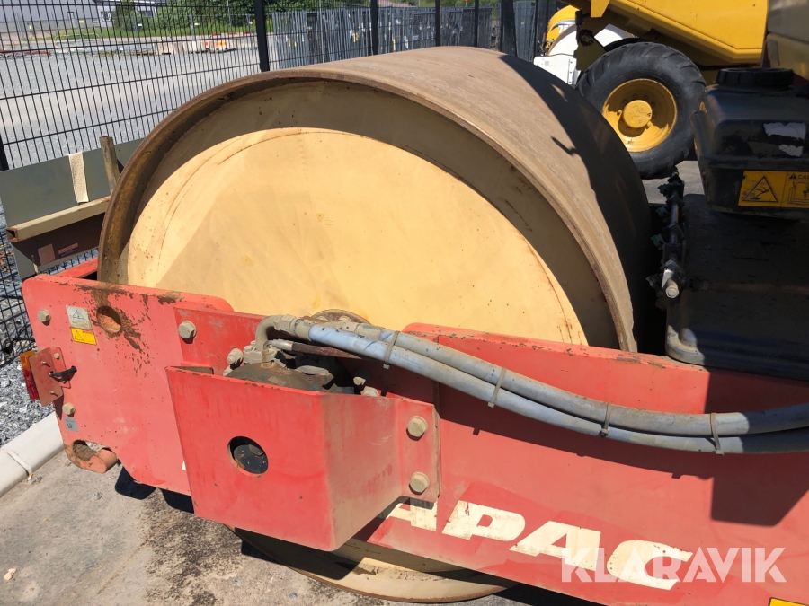 Statisk trevalsvält Dynapac CS141