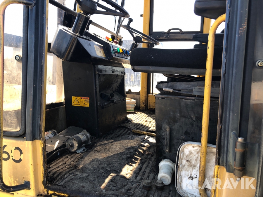 Statisk trevalsvält Dynapac CS141