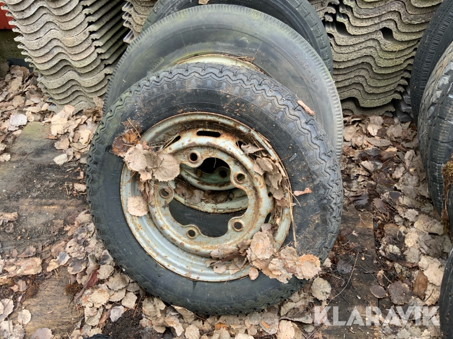 Diverse hjul för veteranbil Volkswagen, Mariestad, Klaravik