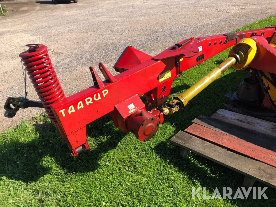Klaravik Auktioner | Rotorslåtterkross Taarup 315