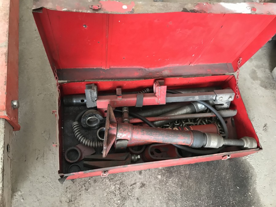 Riktbalk till personbil med tillbehör