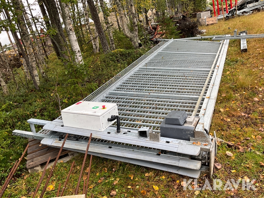 Motordriven skjutgrind Demex Svalan, Storuman, Klaravik aukt