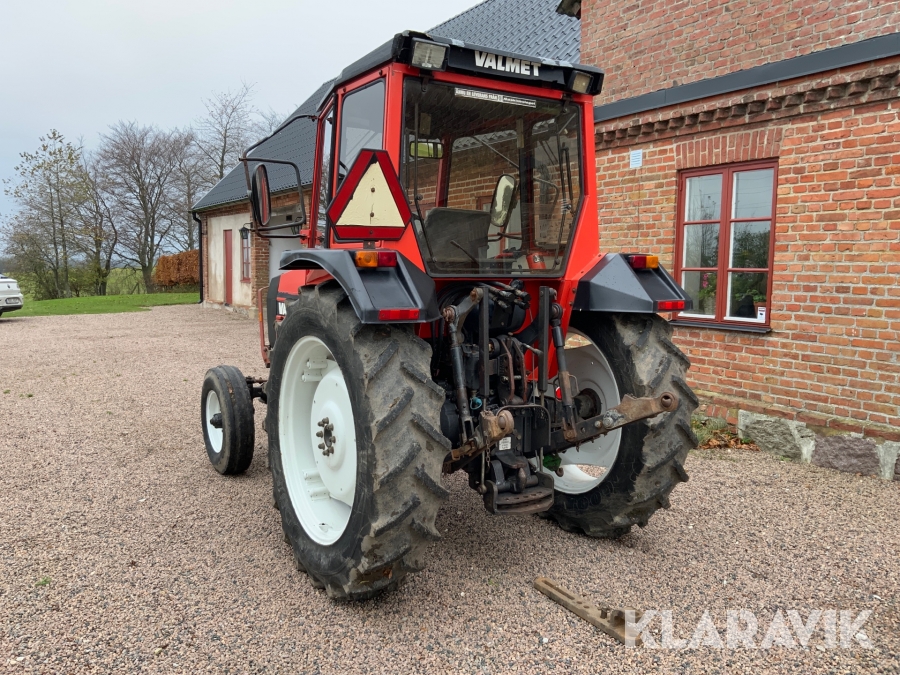 Traktor Valmet 305