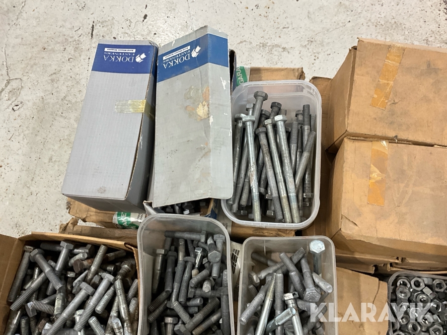 Muttrar bultar brickor, Haninge, Klaravik auktioner