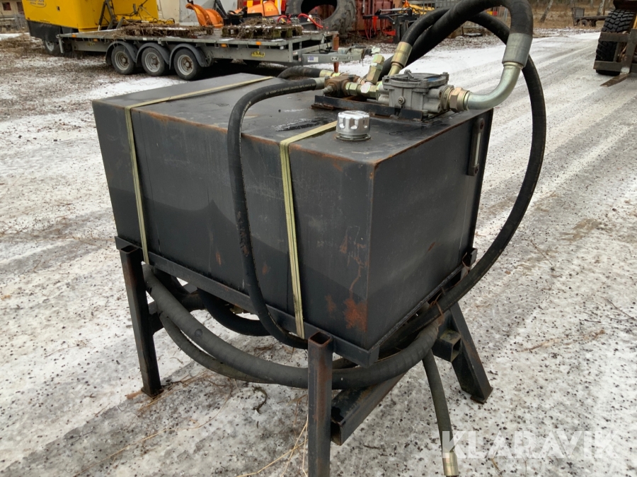 Hydraulpump med tank, Strängnäs, Klaravik auktioner
