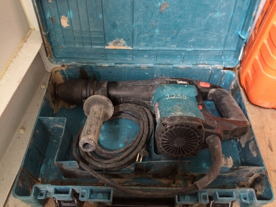 Klaravik Auktioner | Bilningshammare