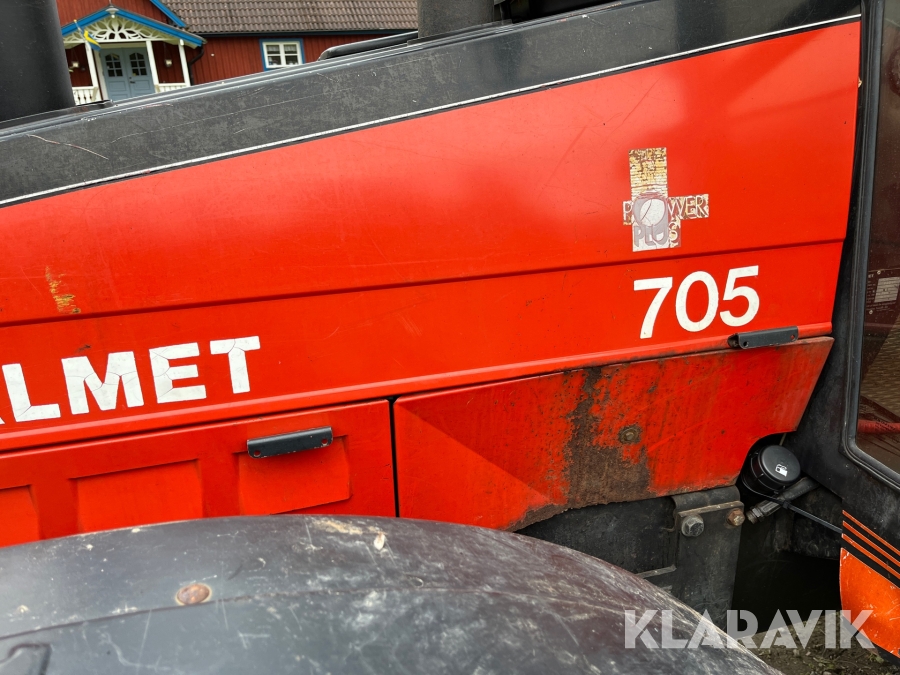 Traktor Valmet 705 Power Plus, Osby, Klaravik auktioner