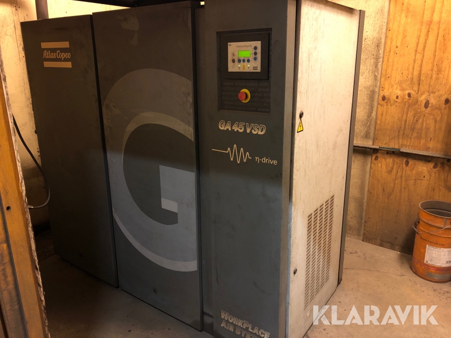 Skruvkompressor Atlas Copco GA45VSD med filter och tryckluftstank